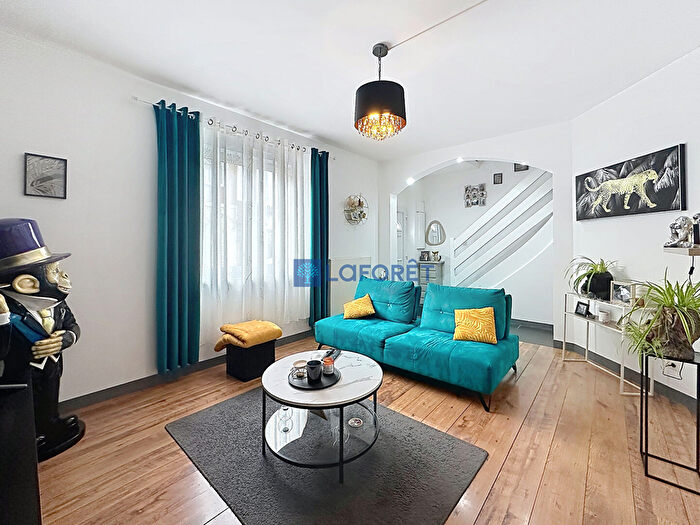 Maison à louer - Chauny, Centre-ville, Chaussée, Brouage, Beauséjour - 3 pièces - 2 chambres