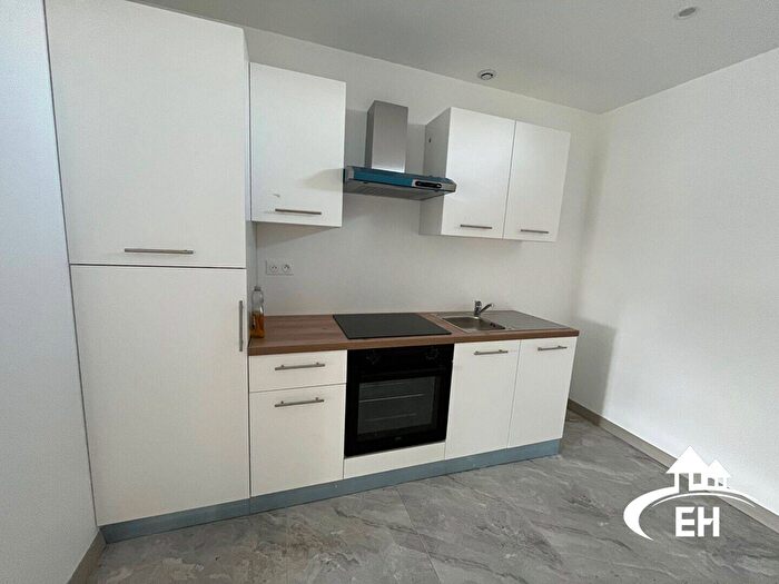 Saint-Sulpice-sur-Risle : Maison 3 pièces à louer