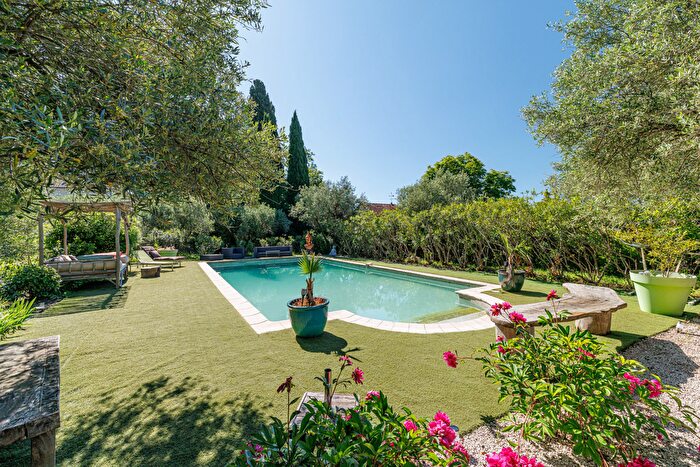 Maison à vendre - Flayosc - 6 pièces - 5 chambres