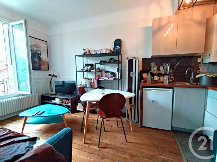 Appartement à vendre - Fontenay-sous-Bois, Centre-ville - 2 pièces - 1 chambre
