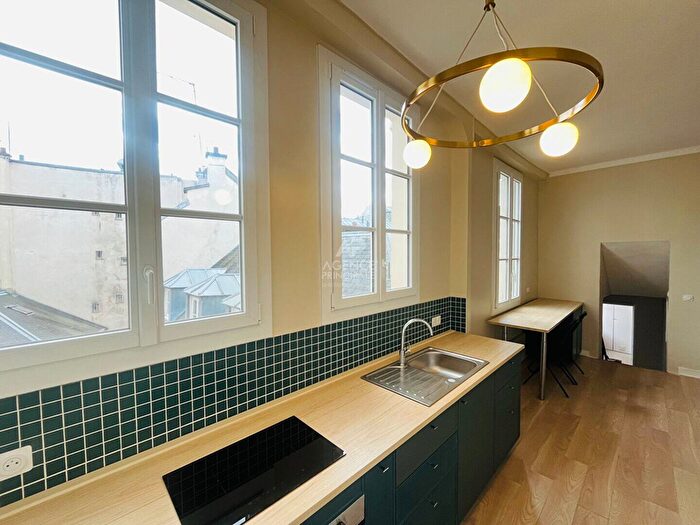 Appartement 3 pièces à Notre Dame, Versailles, à louer