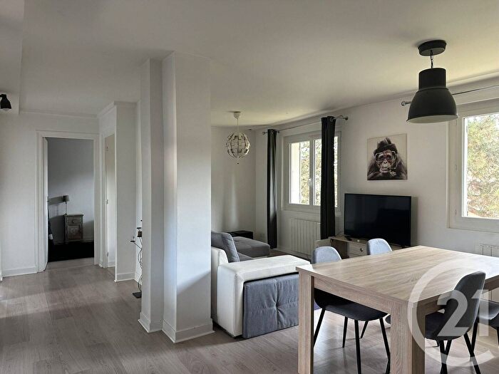 Appartement à louer - Lyon ème arrondissement - 3 pièces - 2 chambres