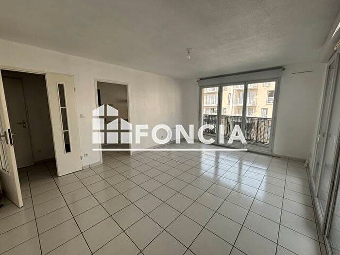 Appartement à louer - École Paul Bert-Lycée Bernard Palissy, Agen - 3 pièces - 2 chambres