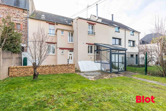 Maison à vendre - Quartiers Centre, Alphonse Guérin - 7 pièces - 6 chambres