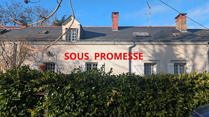 Maison à vendre - Saint-Jean-de-Linières - 6 pièces - 4 chambres