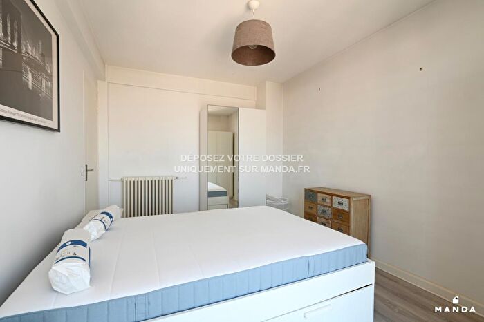 Appartement 2 pièces à louer - Courbevoie, Marceau République