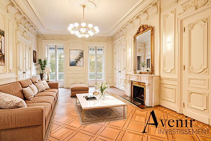 Appartement à vendre - Lyon e , Mutualité, Préfecture, Moncey - 4 pièces - 3 chambres