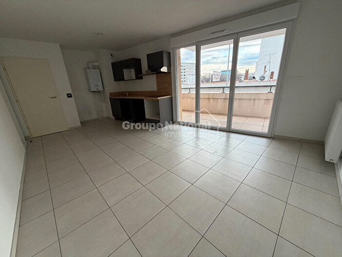 Appartement à louer - Nîmes, Ville Active - 3 pièces - 2 chambres