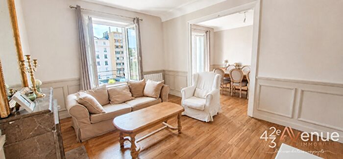 Appartement 4 pièces à vendre - Saint-Étienne, Jacquard, Préfecture