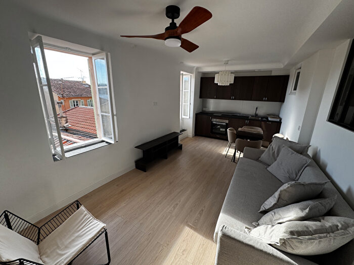 Appartement à louer - Villefranche-sur-Mer - 2 pièces - 1 chambre