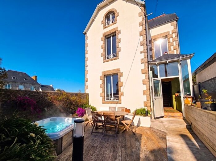 Maison à vendre - Treffiagat - 5 pièces - 3 chambres