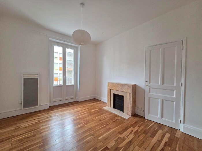 Appartement 1 pièce à Grenoble, Berriat, à louer