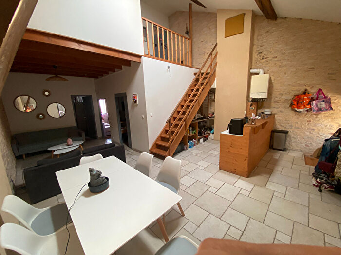 Appartement 8 pièces à vendre - Tournus
