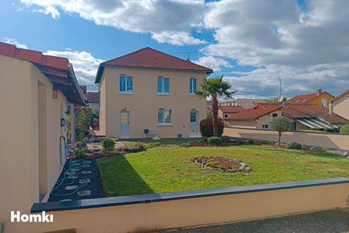 Maison à vendre - Riom - 6 pièces - 4 chambres