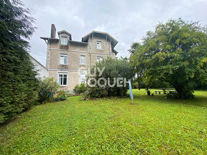 Maison à vendre - Salies-de-Béarn - 12 pièces - 8 chambres
