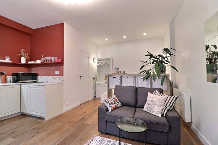 Appartement à louer - Montmartre, Paris ème arrondissement - 1 pièce