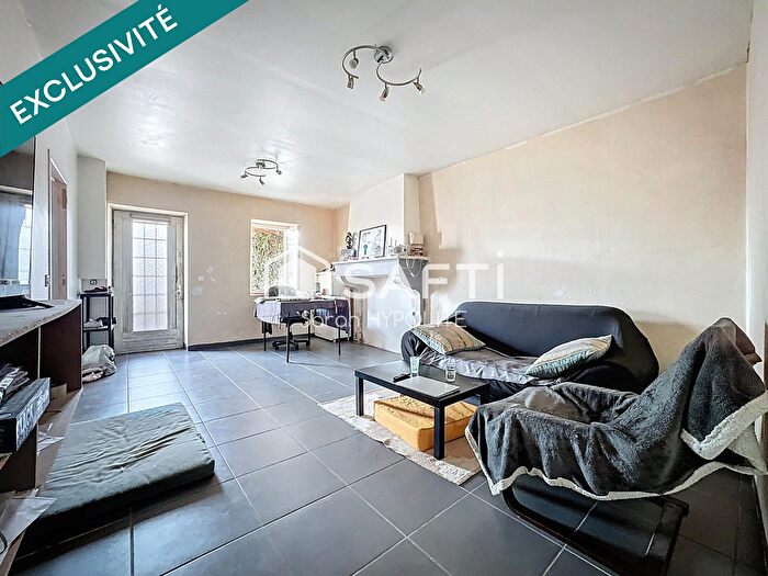 Maison à vendre - Saint-Pierre-de-Mons - 4 pièces - 3 chambres