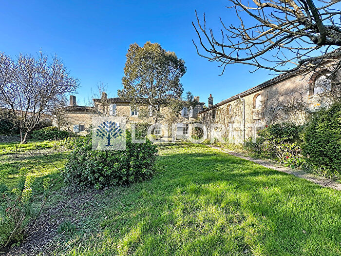 Maison à vendre - Bressuire, Malabry, Bois dAnne - 7 pièces - 4 chambres