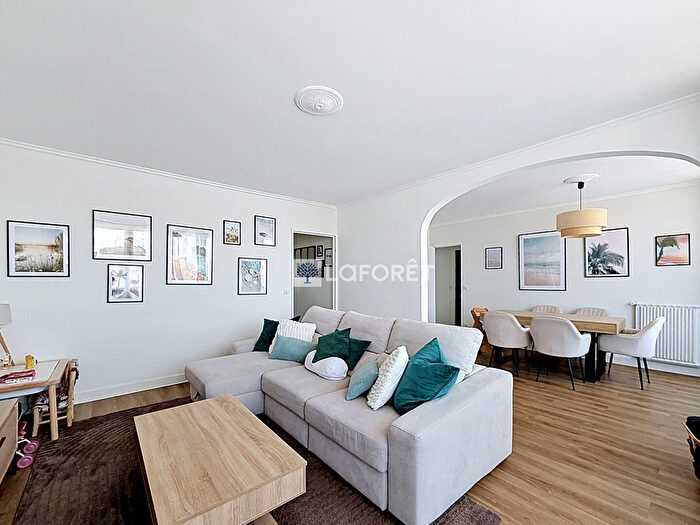 Appartement 5 pièces à vendre - Fontenay-le-Fleury, Vieux village