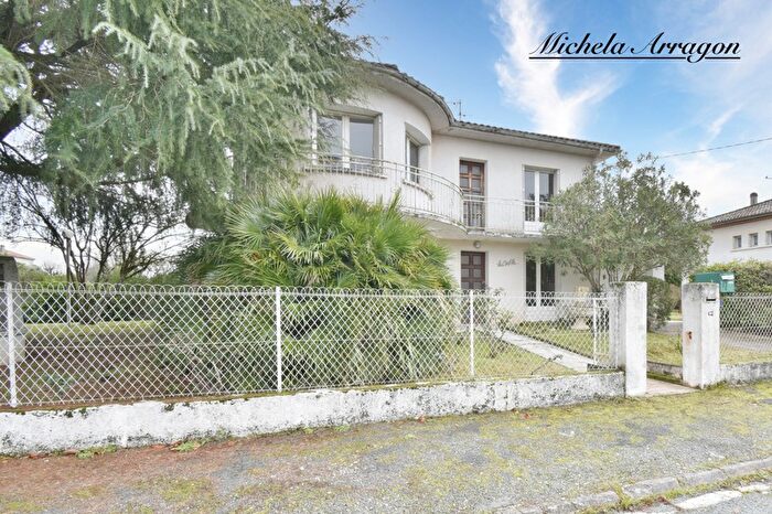 Maison à vendre - Villeneuve-sur-Lot, Eysses - 6 pièces - 5 chambres