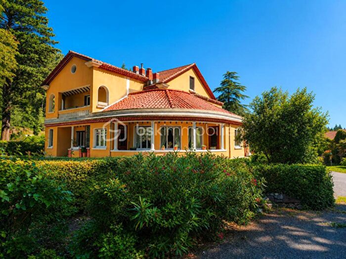 Maison 10 pièces à vendre - Saint-Pons-de-Thomières