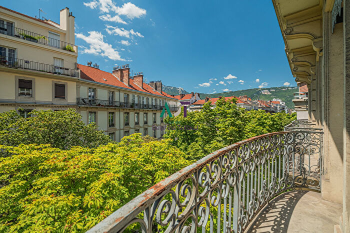 Appartement 4 pièces à vendre à Grenoble, Centre-ville