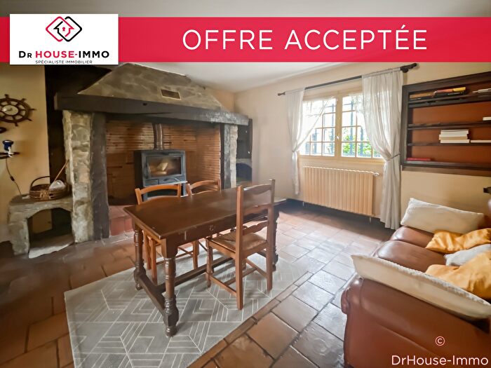 Maison à vendre - Altillac - 6 pièces - 5 chambres