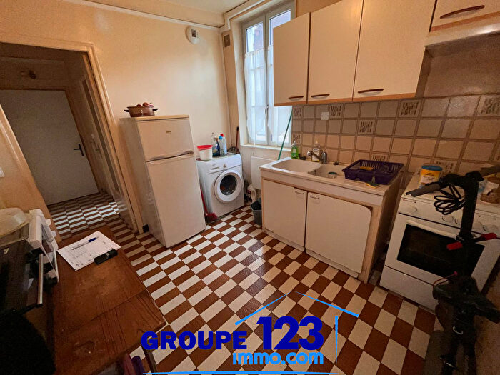 Appartement 3 pièces à Auxerre, Centre-ville, à vendre