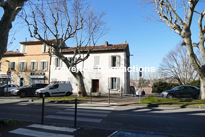 Appartement à vendre - Carpentras, Coeur de Ville - 2 pièces - 1 chambre