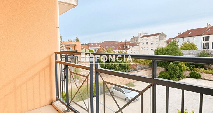 Appartement à vendre - Coulommiers, Centre-ville - 2 pièces - 1 chambre