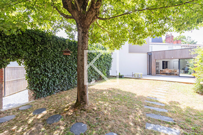 Maison 7 pièces à Villedieu-la-Blouère, à vendre