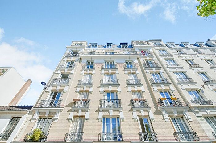 Paris 19ème, Buttes Chaumont, Laumière, Manin : Appartement 2 pièces à vendre