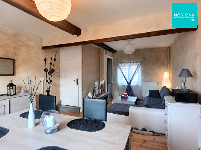 Maison à louer - Montrond-les-Bains - 4 pièces - 2 chambres