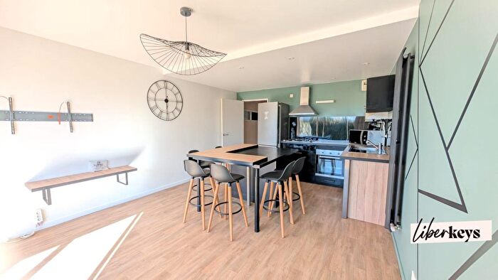 Appartement à vendre - Theix - 2 pièces - 1 chambre