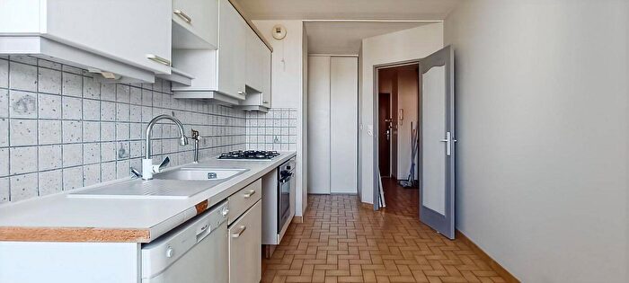 Appartement à louer - Bords de Loire-Grand mail, Saint-Pierre-des-Corps - 4 pièces - 3 chambres