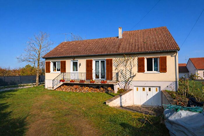 Maison à vendre - Amilly - 5 pièces - 3 chambres