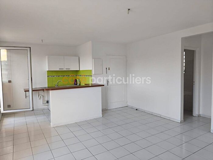 Appartement 3 pièces à Saint-François, à louer