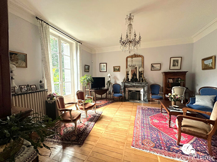 Maison à vendre - Blois, Centre-ville - 10 pièces - 8 chambres