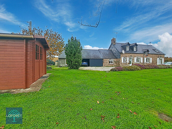 Maison à vendre - Pontmain - 5 pièces - 3 chambres