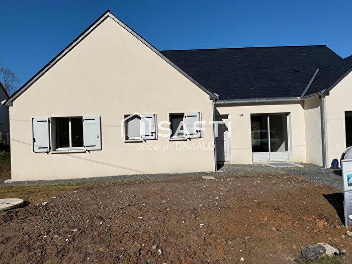 Maison à vendre - Chênehutte-Trèves-Cunault - 5 pièces - 3 chambres