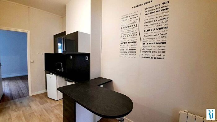 Centre Ville-Rive Gauche, Rouen : Appartement 2 pièces à louer
