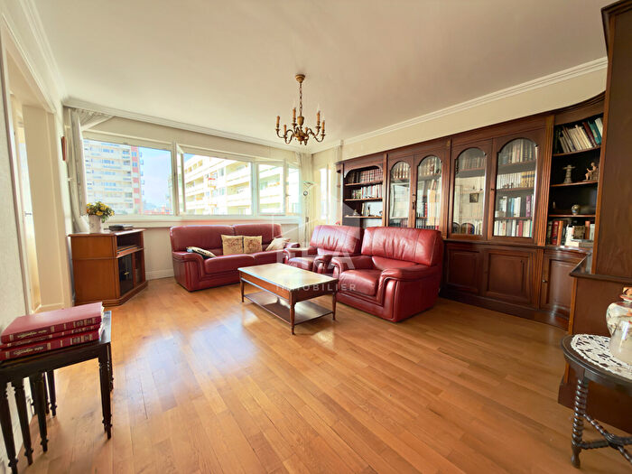 Appartement à vendre - Villeurbanne, Perrallière - 3 pièces - 2 chambres