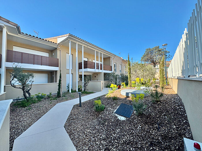 Appartement à louer - Lançon-Provence - 4 pièces - 3 chambres