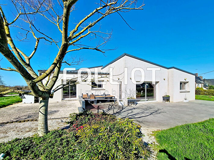 Maison à vendre - Saint-Planchers - 6 pièces - 3 chambres