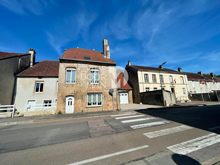 Maison à vendre - Longeau, Longeau-Percey - 6 pièces - 4 chambres