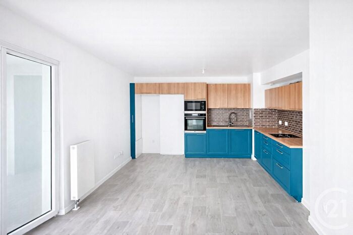 Appartement à louer - Dugny - 3 pièces - 2 chambres