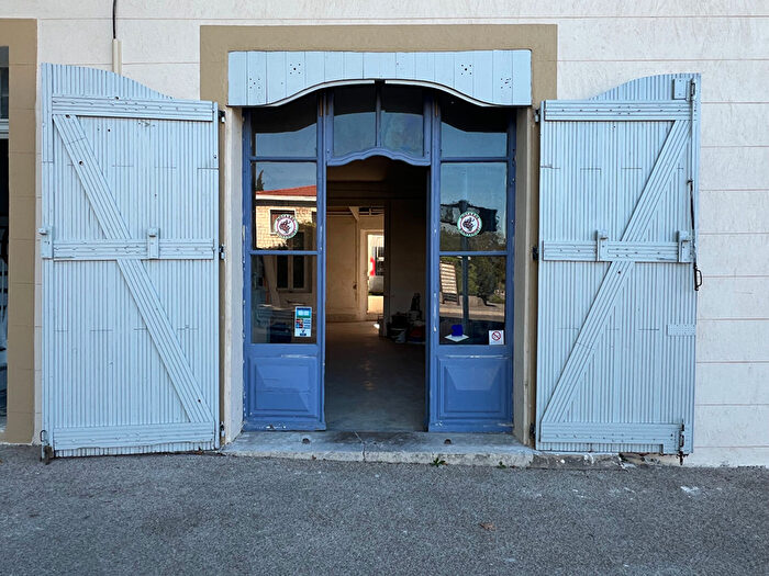 Appartement à vendre - Volonne - 3 pièces - 2 chambres