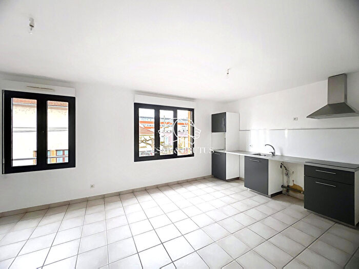 Appartement à vendre - Roanne, Gare - 3 pièces - 2 chambres