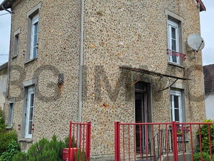Maison à vendre - Saint-Cyr-sur-Morin - 3 pièces - 2 chambres