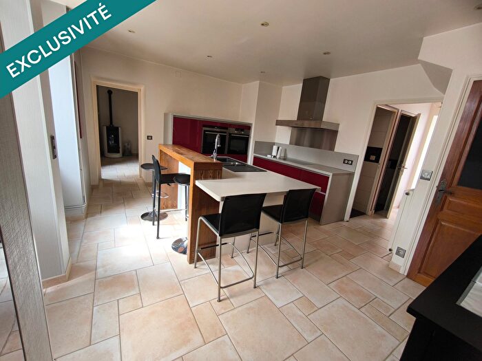 Maison 6 pièces à vendre à Bouix